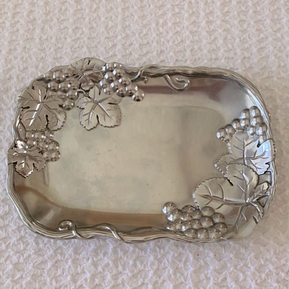 Arthur Court | Kitchen | Arthur Court 20 Grapes Leaves Catchall Platter ...